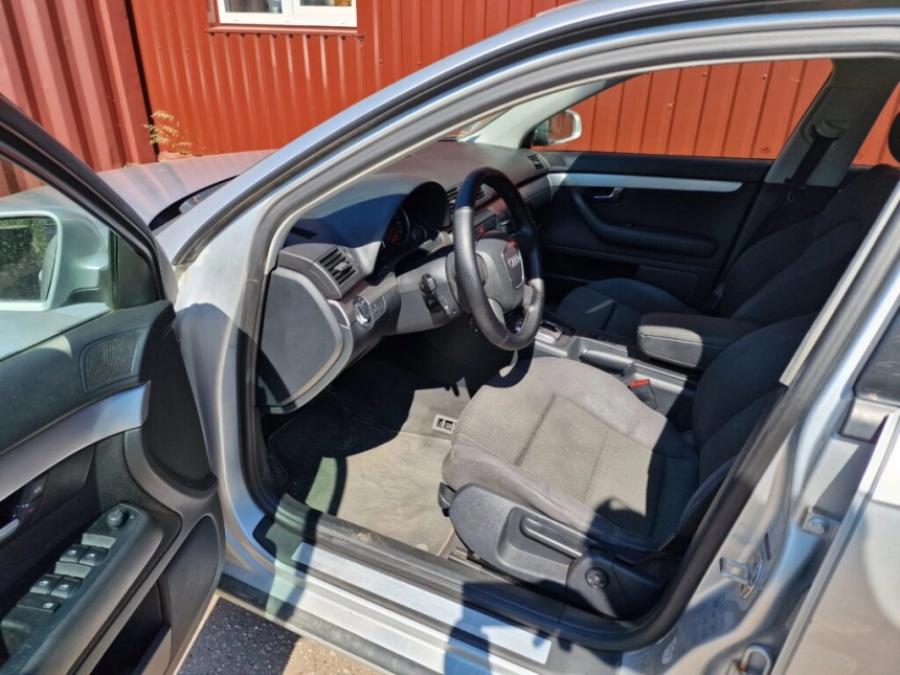 Audi A4 2006 Rīga, ar dzinēja tilpumu 2.00 L un nobraukumu 271 tūkst. km par 3450 €, foto 7 vietnē AUTOMOTO.COM.LV