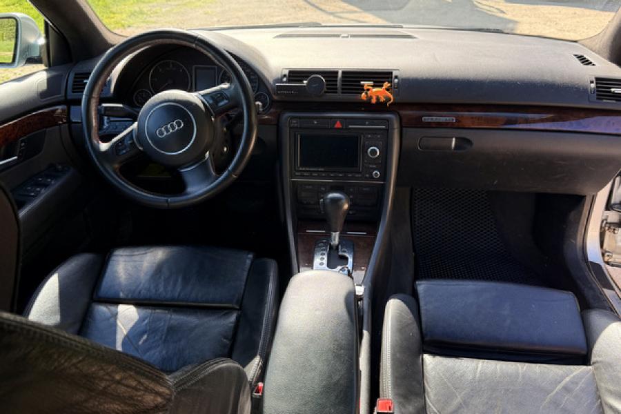 Audi A4 2006 Tallina, ar dzinēja tilpumu 3.00 L un nobraukumu 547 tūkst. km par 3500 €, foto 8 vietnē AUTOMOTO.COM.LV