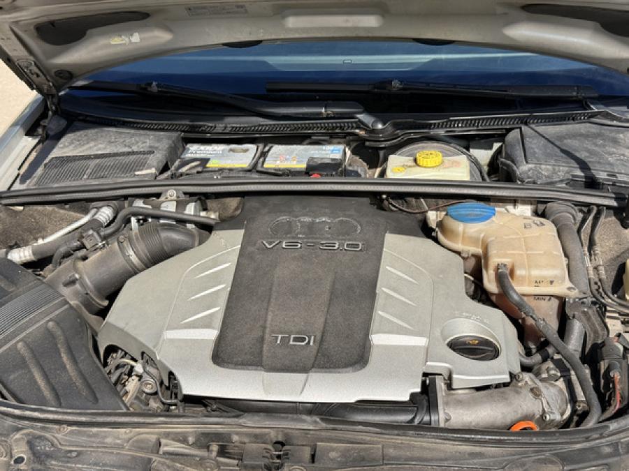 Audi A4 2006 Tallina, ar dzinēja tilpumu 3.00 L un nobraukumu 547 tūkst. km par 3500 €, foto 12 vietnē AUTOMOTO.COM.LV