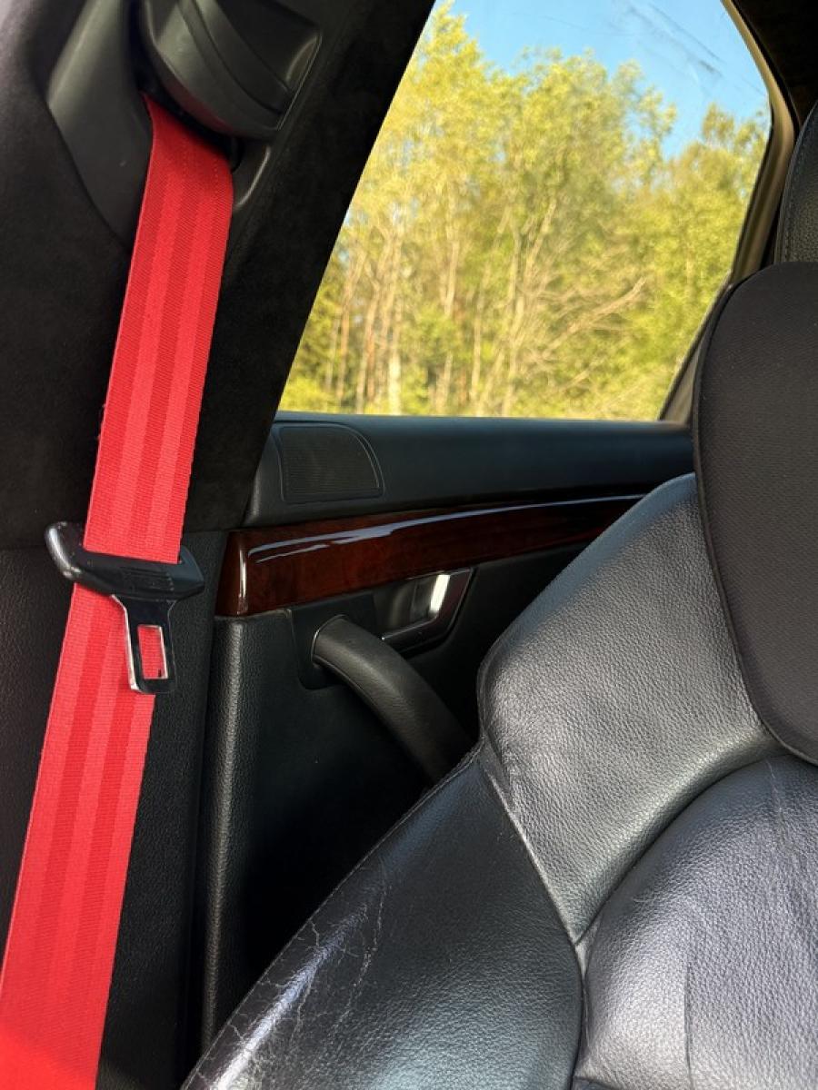 Audi A4 2006 Tallina, ar dzinēja tilpumu 3.00 L un nobraukumu 547 tūkst. km par 3500 €, foto 21 vietnē AUTOMOTO.COM.LV