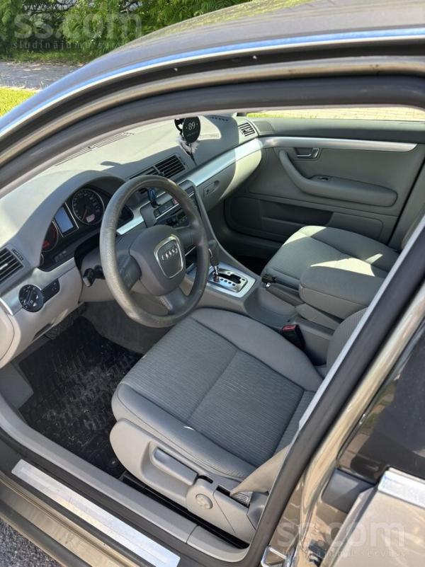 Audi A4 2006 in Jelgava, with an engine capacity of 1.80 L and mileage of 225 thousand km for 2500 €, photo 9 on AUTOMOTO.COM.LV