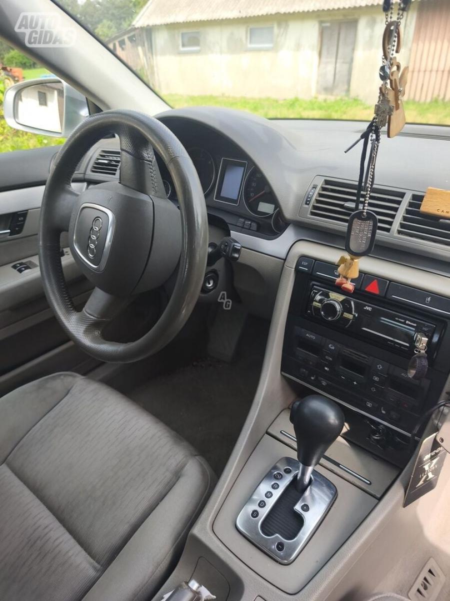 Audi A4 2006 Utena, ar dzinēja tilpumu 2.00 L un nobraukumu 380 tūkst. km par 1800 €, foto 4 vietnē AUTOMOTO.COM.LV