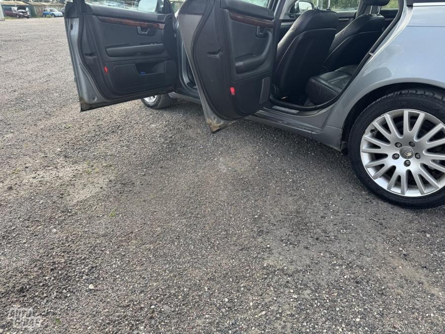 Audi A4 2006 in Vilnius, with an engine capacity of 2.00 L and mileage of 322 thousand km for 3550 €, photo 19 on AUTOMOTO.COM.LV