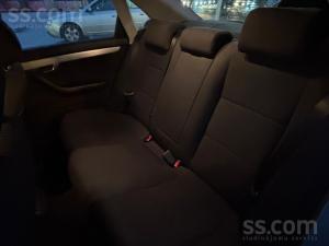 Audi A4 2007 in Riga, with an engine capacity of 1.80 L and mileage of 175 thousand km for 3000 €, photo 5 on AUTOMOTO.COM.LV