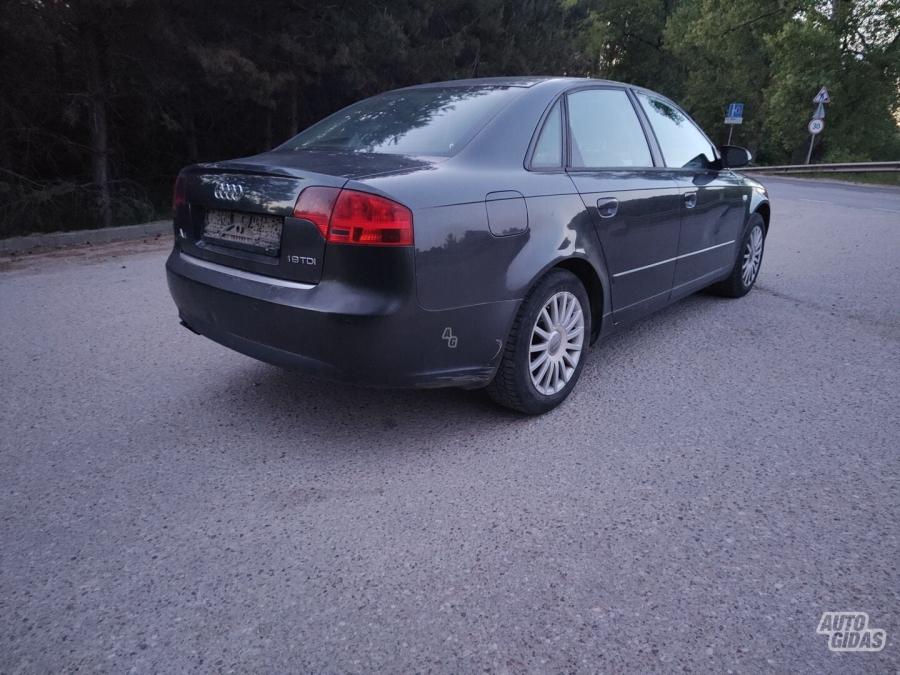 Audi A4 2007 in Vilnius, with an engine capacity of 1.90 L and mileage of 396 thousand km for 1000 €, photo 7 on AUTOMOTO.COM.LV