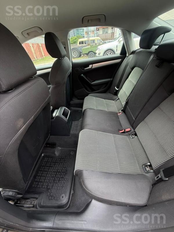 Audi A4 2007 in Riga, with an engine capacity of 8.00 L and mileage of 283 thousand km for 4500 €, photo 5 on AUTOMOTO.COM.LV