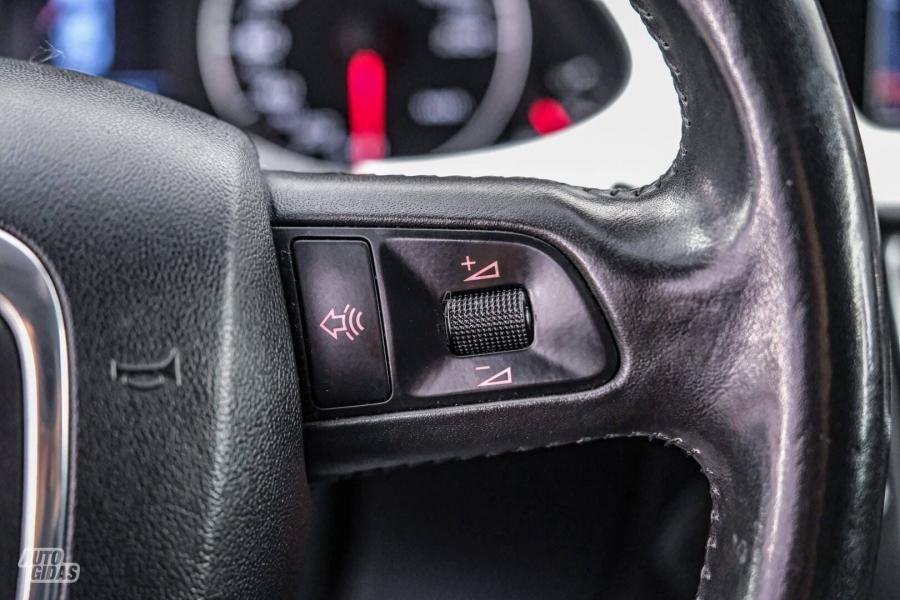 Audi A4 2008 Kauņa, ar dzinēja tilpumu 2.70 L un nobraukumu 286 tūkst. km par 5890 €, foto 19 vietnē AUTOMOTO.COM.LV