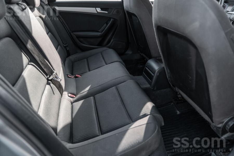 Audi A4 2008 Rīga, ar dzinēja tilpumu 1.80 L un nobraukumu 244 tūkst. km par 2400 €, foto 12 vietnē AUTOMOTO.COM.LV