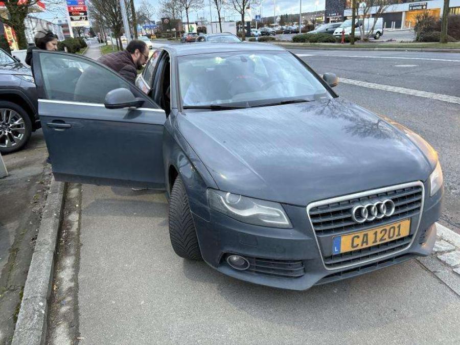 Ауди А4 2008 в Шяуляй, объемом двигателя 2.70 л и пробегом 313 тыс. км за 2650 €, фото 4 на AUTOMOTO.COM.LV
