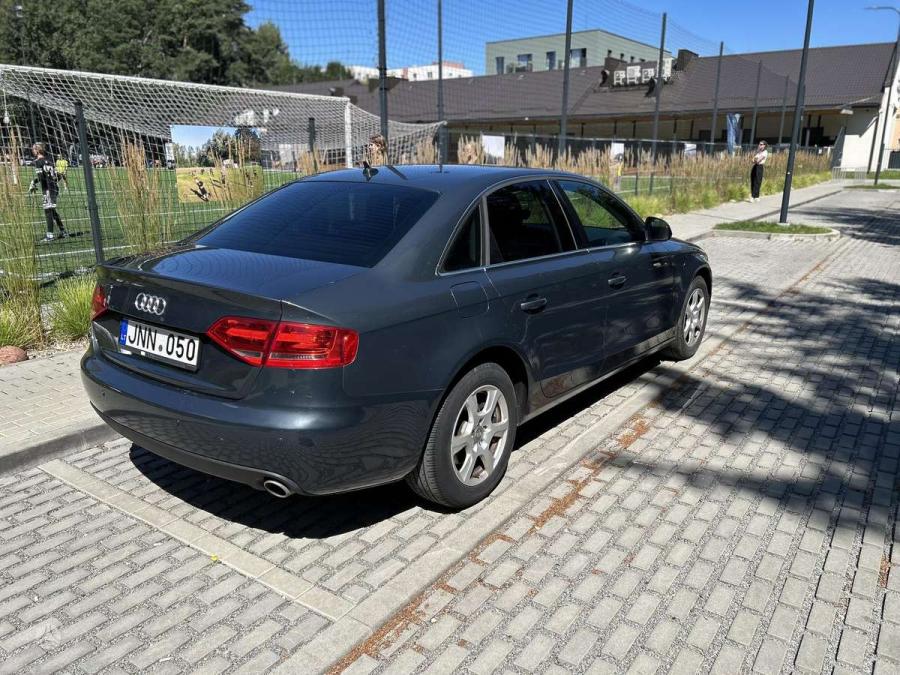 Audi A4 2008 Viļņa, ar dzinēja tilpumu 2.70 L un nobraukumu 287 tūkst. km par 5000 €, foto 10 vietnē AUTOMOTO.COM.LV