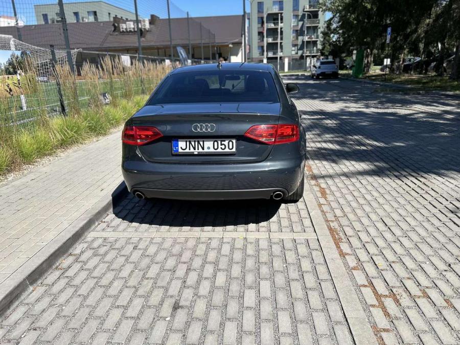 Audi A4 2008 Viļņa, ar dzinēja tilpumu 2.70 L un nobraukumu 287 tūkst. km par 5000 €, foto 12 vietnē AUTOMOTO.COM.LV