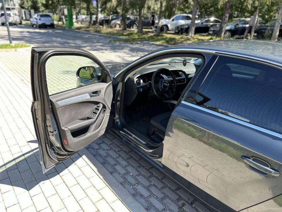 Audi A4 2008 Viļņa, ar dzinēja tilpumu 2.70 L un nobraukumu 287 tūkst. km par 5000 €, foto 13 vietnē AUTOMOTO.COM.LV