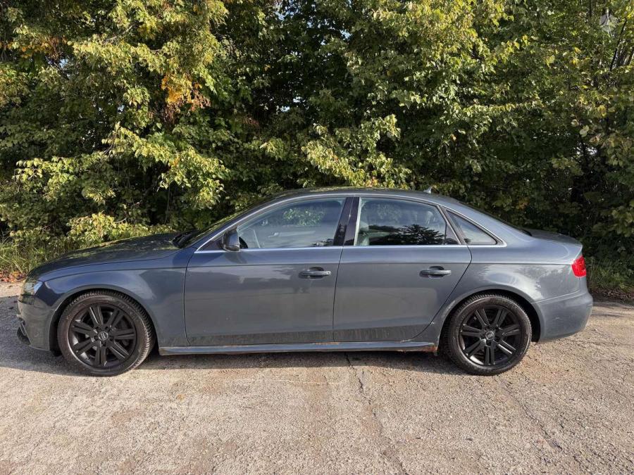 Audi A4 2008 in Siauliai, with an engine capacity of 2.70 L and mileage of 310 thousand km for 2650 €, photo 5 on AUTOMOTO.COM.LV
