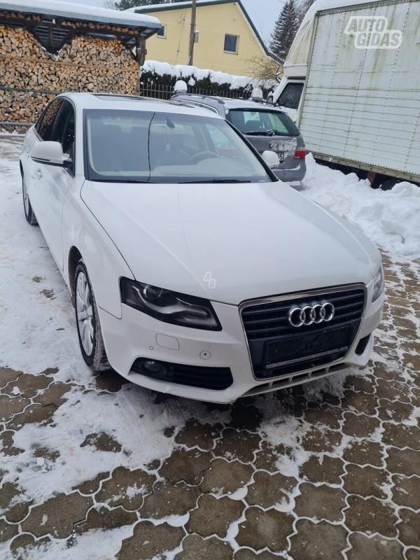 Audi A4 2009 Panevēža, ar dzinēja tilpumu 2.00 L un nobraukumu 252 tūkst. km par 260 €, foto 1 vietnē AUTOMOTO.COM.LV