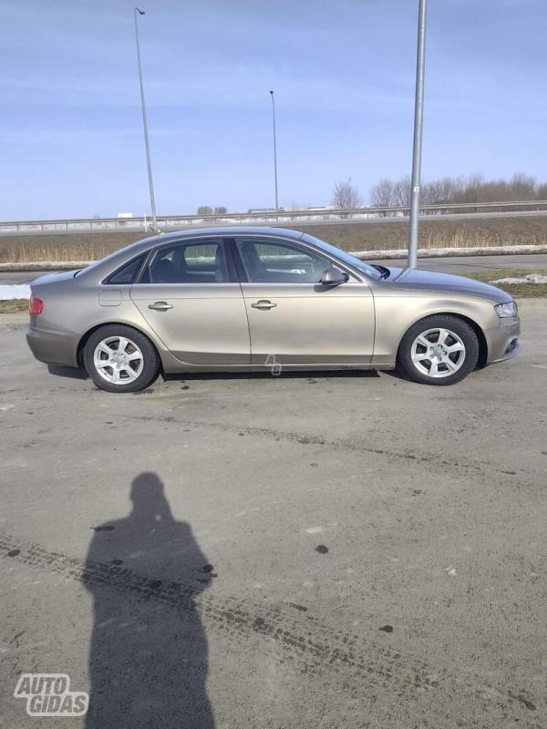 Audi A4 2009 in Panevezys, with an engine capacity of 2.00 L and mileage of 300 thousand km for 5500 €, photo 4 on AUTOMOTO.COM.LV