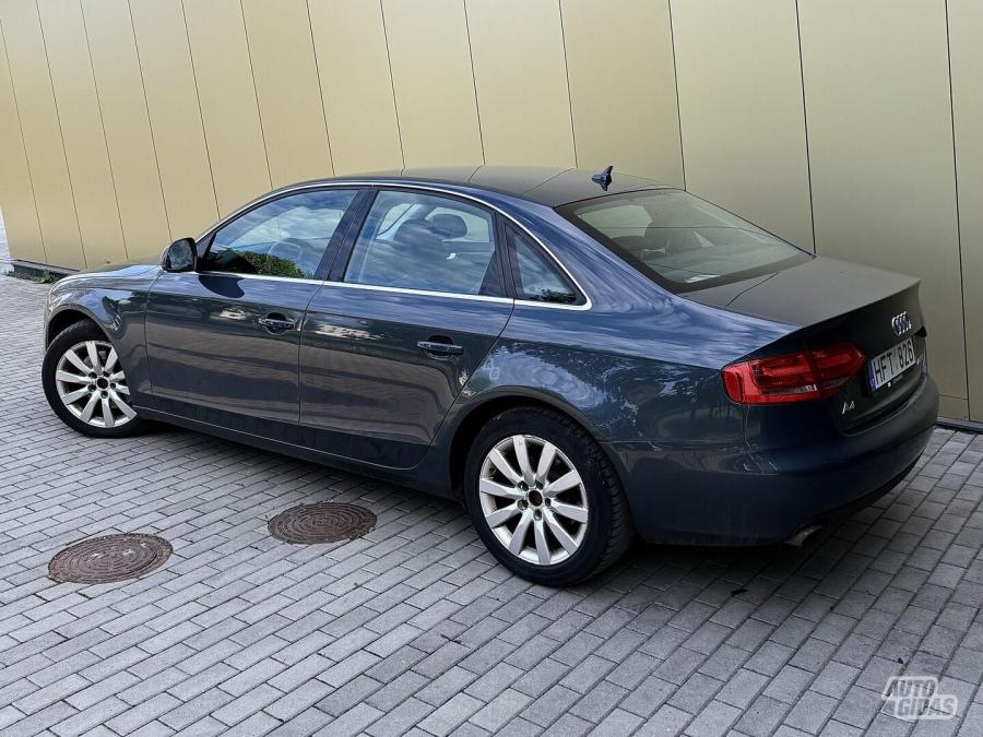 Audi A4 2009 in Kaunas, with an engine capacity of 2.70 L and mileage of 361 thousand km for 2550 €, photo 4 on AUTOMOTO.COM.LV
