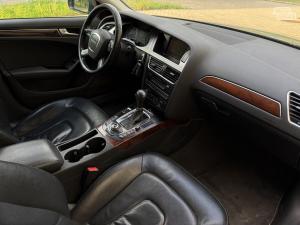 Audi A4 2009 in Kaunas, with an engine capacity of 2.70 L and mileage of 361 thousand km for 2550 €, photo 12 on AUTOMOTO.COM.LV