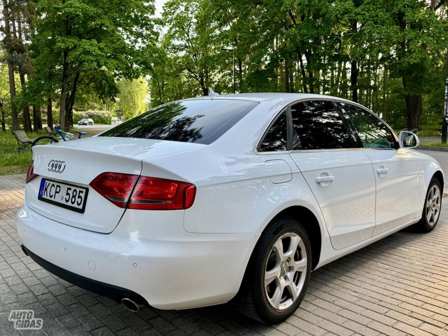 Audi A4 2009 Alīta, ar dzinēja tilpumu 2.70 L un nobraukumu 301 tūkst. km par 5950 €, foto 24 vietnē AUTOMOTO.COM.LV