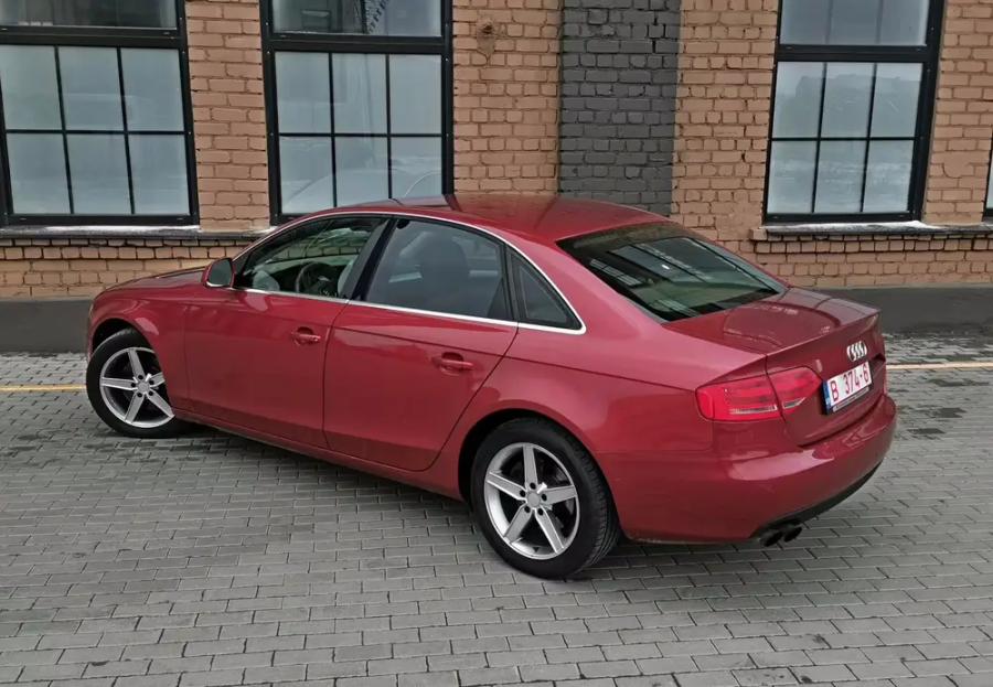 Audi A4 2009 in Riga, with an engine capacity of 2.00 L and mileage of 266 thousand km for 5990 €, photo 4 on AUTOMOTO.COM.LV