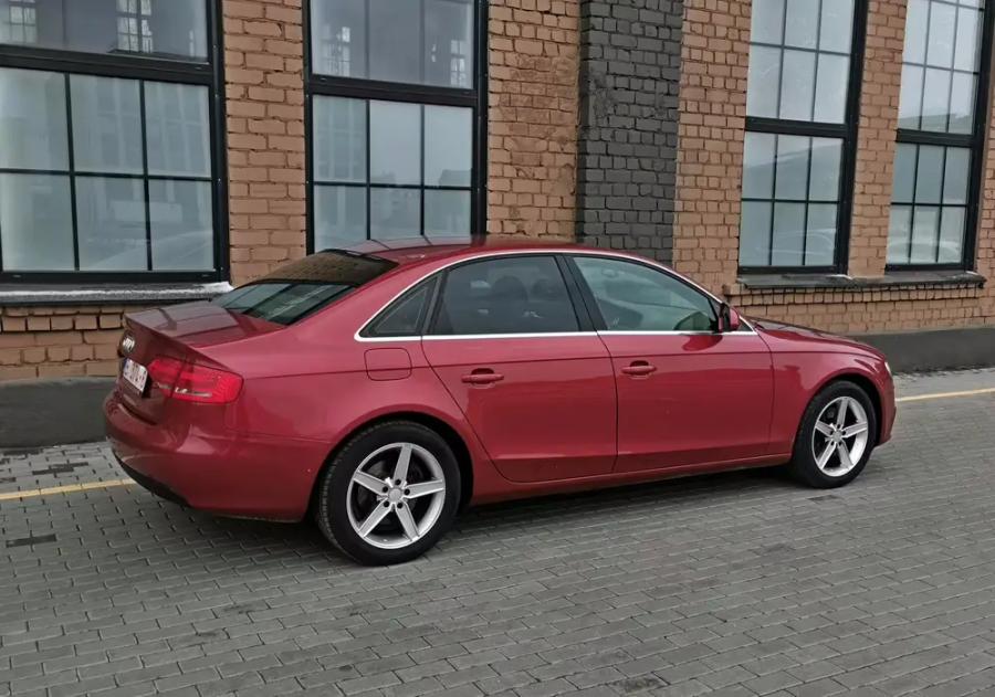 Audi A4 2009 in Riga, with an engine capacity of 2.00 L and mileage of 266 thousand km for 5990 €, photo 16 on AUTOMOTO.COM.LV
