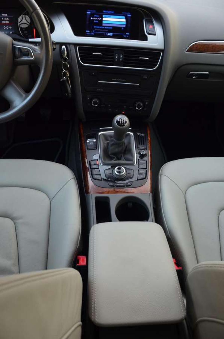 Audi A4 2009 Kauņa, ar dzinēja tilpumu 2.00 L un nobraukumu 249 tūkst. km par 5950 €, foto 28 vietnē AUTOMOTO.COM.LV