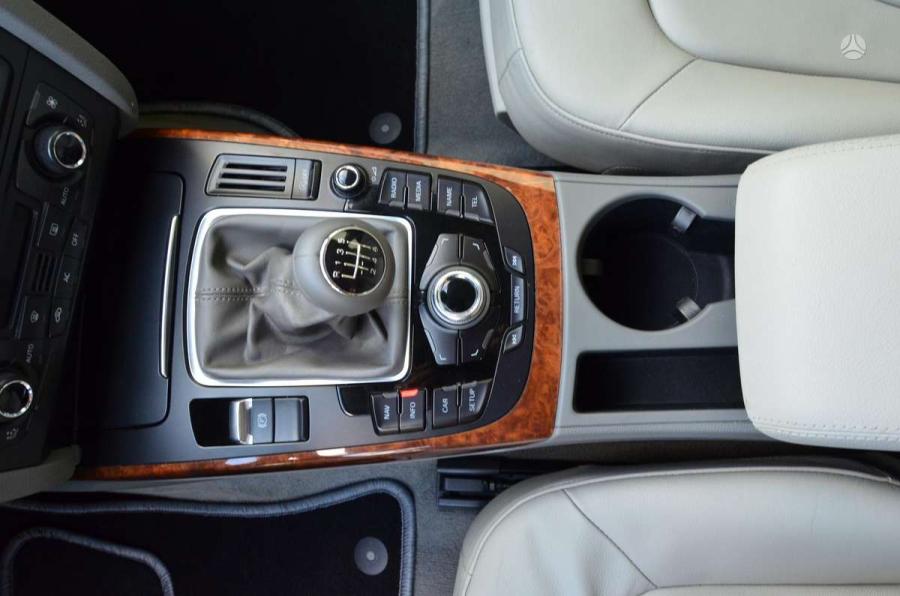 Audi A4 2009 Kauņa, ar dzinēja tilpumu 2.00 L un nobraukumu 249 tūkst. km par 5950 €, foto 43 vietnē AUTOMOTO.COM.LV