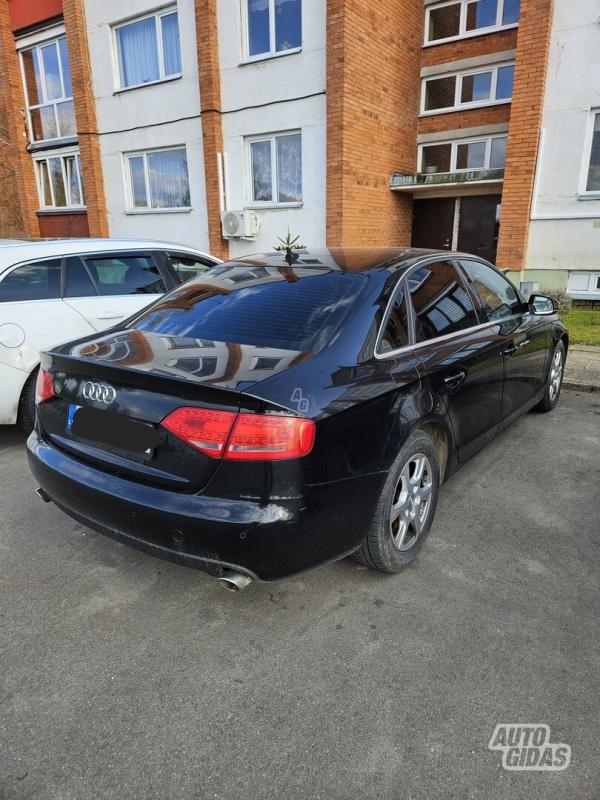 Audi A4 2011 Panevēža, ar dzinēja tilpumu 2.70 L un nobraukumu 332 tūkst. km par 7200 €, foto 4 vietnē AUTOMOTO.COM.LV