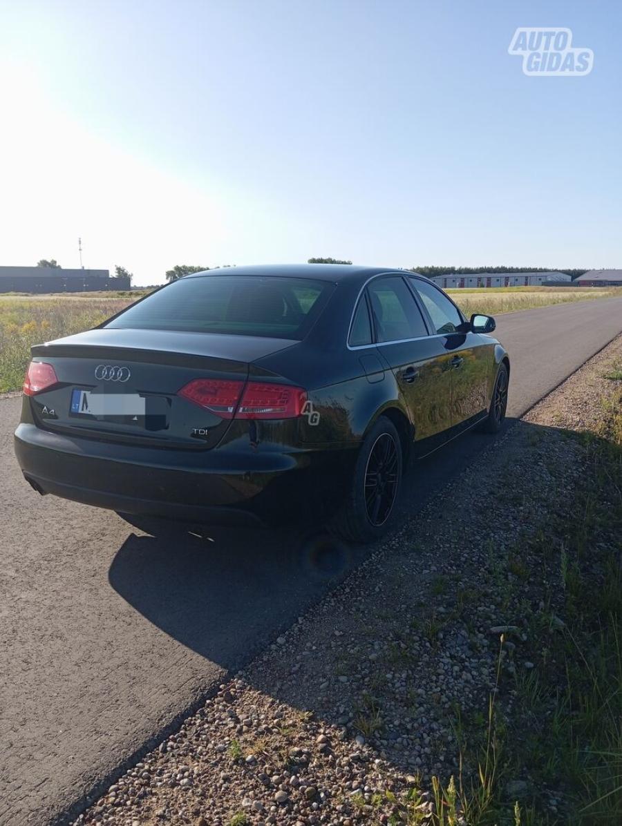 Audi A4 2011 Viļņa, ar dzinēja tilpumu 2.00 L un nobraukumu 231 tūkst. km par 4800 €, foto 5 vietnē AUTOMOTO.COM.LV