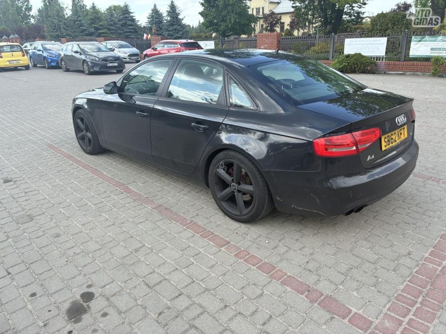Audi A4 2012 Alīta, ar dzinēja tilpumu 2.00 L un nobraukumu 398 tūkst. km par 2200 €, foto 4 vietnē AUTOMOTO.COM.LV