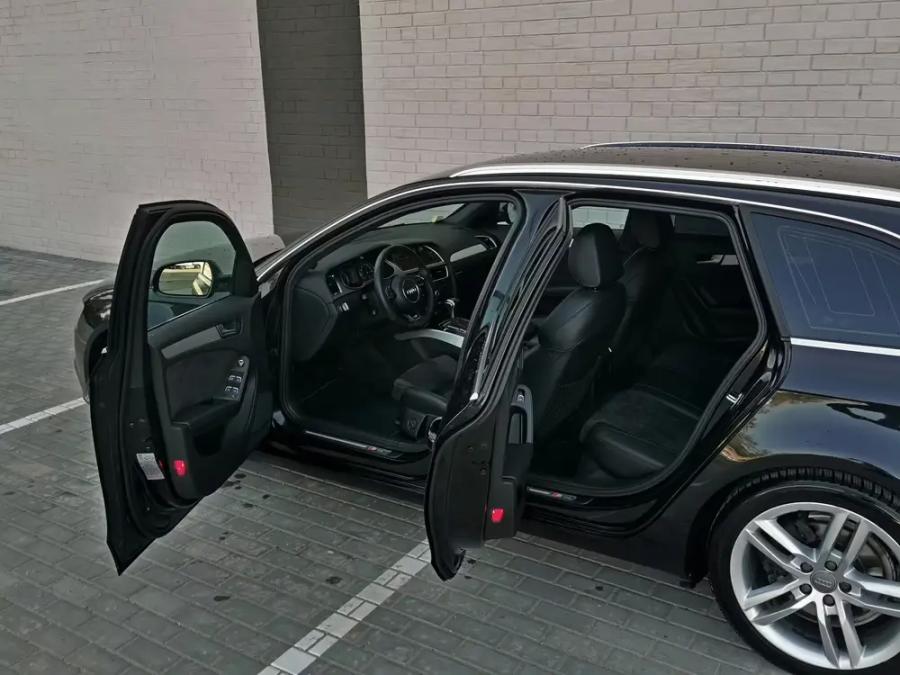 Audi A4 2012 in Riga, with an engine capacity of 2.00 L and mileage of 259 thousand km for 10590 €, photo 13 on AUTOMOTO.COM.LV