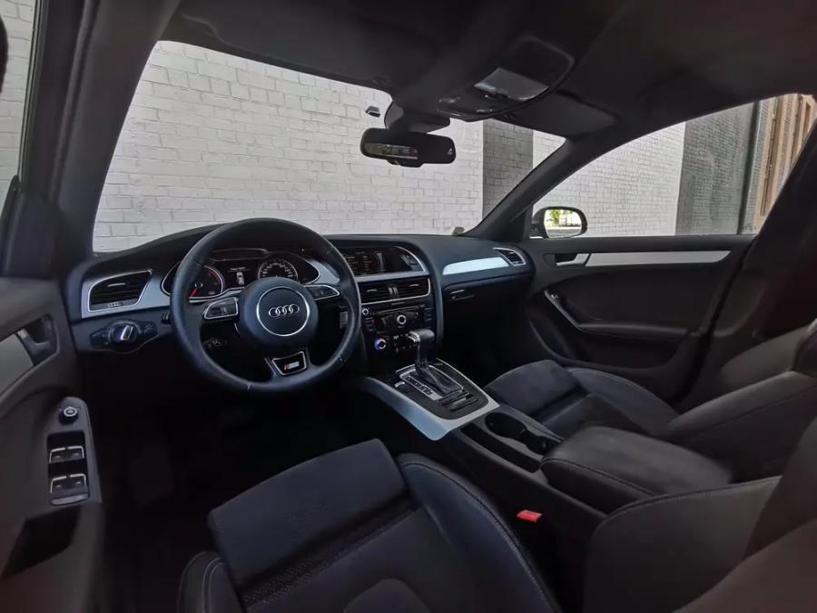 Audi A4 2012 in Riga, with an engine capacity of 2.00 L and mileage of 259 thousand km for 10590 €, photo 14 on AUTOMOTO.COM.LV