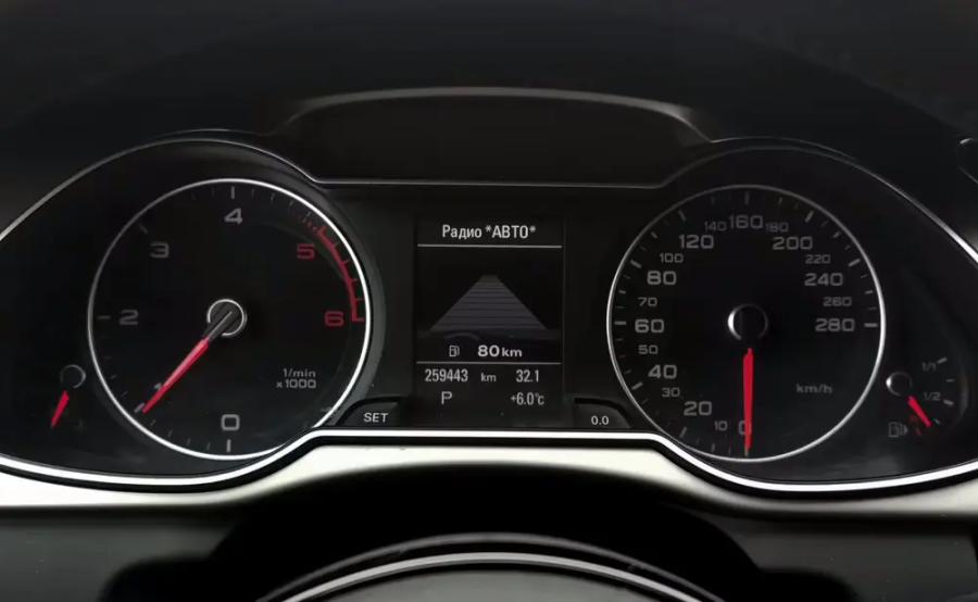 Audi A4 2012 in Riga, with an engine capacity of 2.00 L and mileage of 259 thousand km for 10590 €, photo 23 on AUTOMOTO.COM.LV