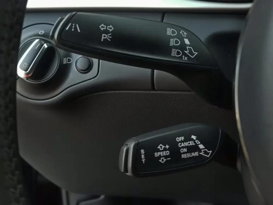 Audi A4 2012 in Riga, with an engine capacity of 2.00 L and mileage of 259 thousand km for 10590 €, photo 24 on AUTOMOTO.COM.LV