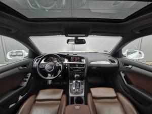 Audi A4 2012 in Riga, with an engine capacity of 1.80 L and mileage of 296 thousand km for 8390 €, photo 3 on AUTOMOTO.COM.LV