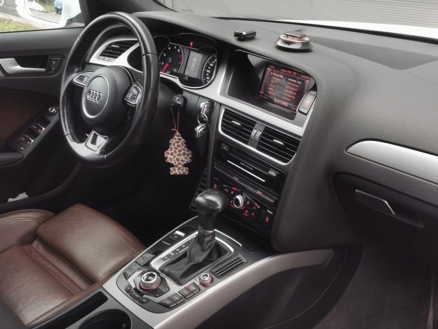 Audi A4 2012 in Riga, with an engine capacity of 1.80 L and mileage of 296 thousand km for 8390 €, photo 7 on AUTOMOTO.COM.LV