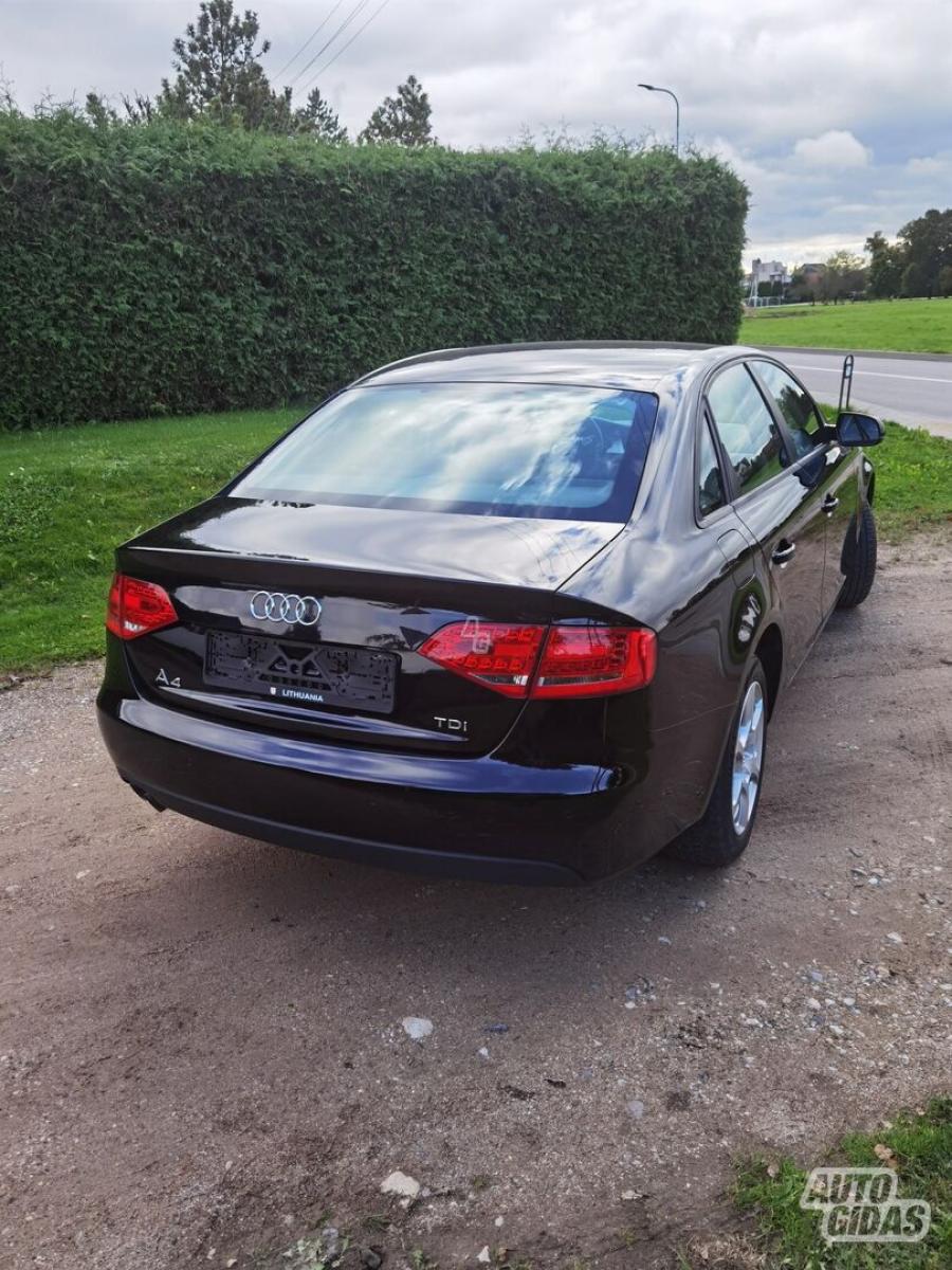 Audi A4 2012 in Utena, with an engine capacity of 2.00 L and mileage of 228 thousand km for 4500 €, photo 14 on AUTOMOTO.COM.LV