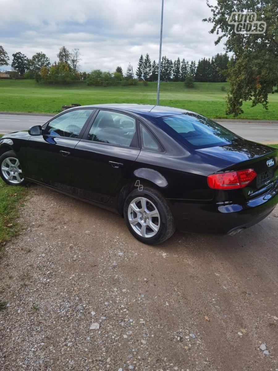 Audi A4 2012 in Utena, with an engine capacity of 2.00 L and mileage of 228 thousand km for 4500 €, photo 15 on AUTOMOTO.COM.LV