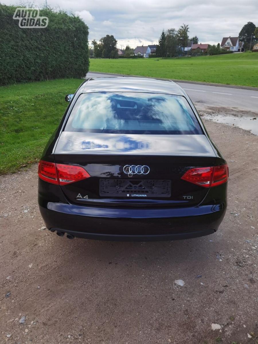 Audi A4 2012 in Utena, with an engine capacity of 2.00 L and mileage of 228 thousand km for 4500 €, photo 16 on AUTOMOTO.COM.LV