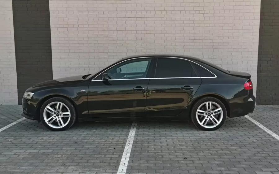 Audi A4 2013 in Riga, with an engine capacity of 2.00 L and mileage of 226 thousand km for 11590 €, photo 5 on AUTOMOTO.COM.LV