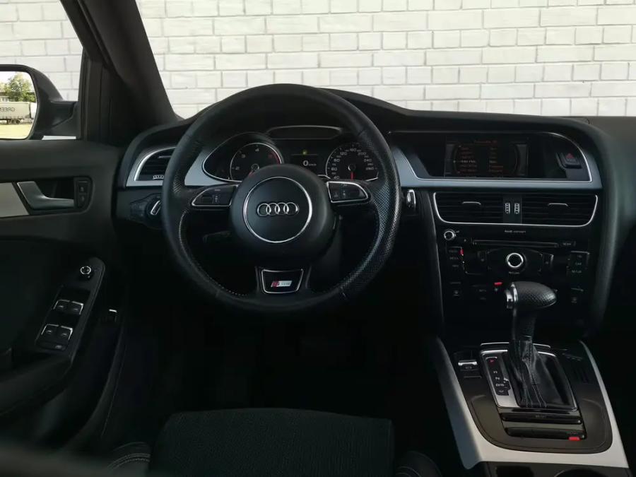 Audi A4 2013 in Riga, with an engine capacity of 2.00 L and mileage of 226 thousand km for 11590 €, photo 18 on AUTOMOTO.COM.LV