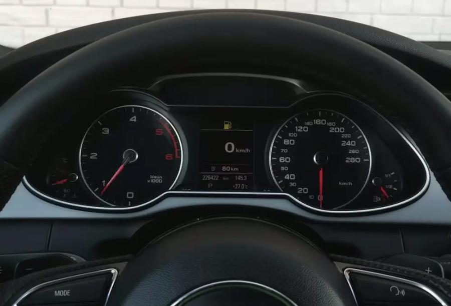 Audi A4 2013 in Riga, with an engine capacity of 2.00 L and mileage of 226 thousand km for 11590 €, photo 20 on AUTOMOTO.COM.LV