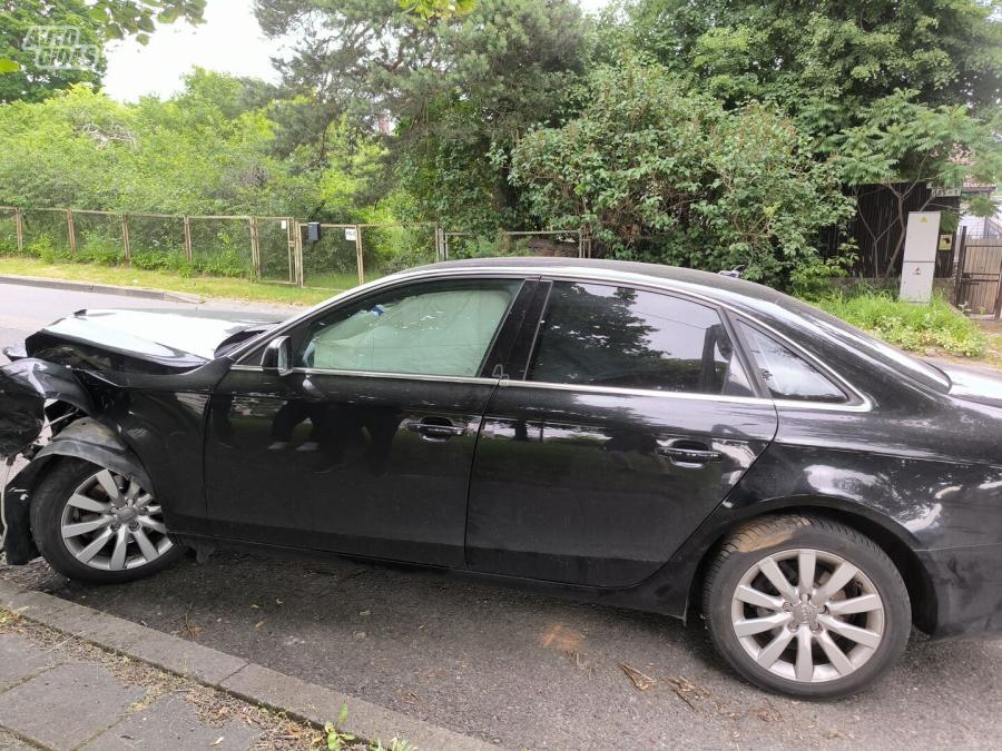 Audi A4 2013 in Vilnius, with an engine capacity of 2.00 L and mileage of 200 thousand km for 1200 €, photo 3 on AUTOMOTO.COM.LV