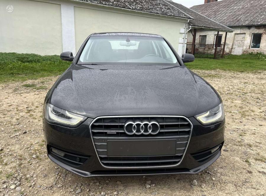 Audi A4 2013 in Kaisiadorys, with an engine capacity of 1.97 L and mileage of 289 thousand km for 7350 €, photo 4 on AUTOMOTO.COM.LV