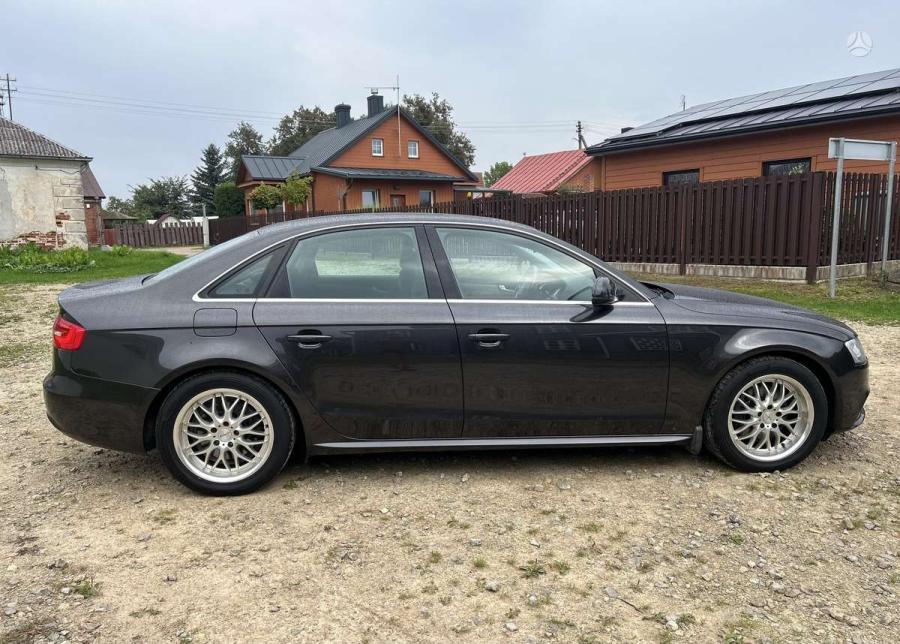 Audi A4 2013 in Kaisiadorys, with an engine capacity of 1.97 L and mileage of 289 thousand km for 7350 €, photo 8 on AUTOMOTO.COM.LV