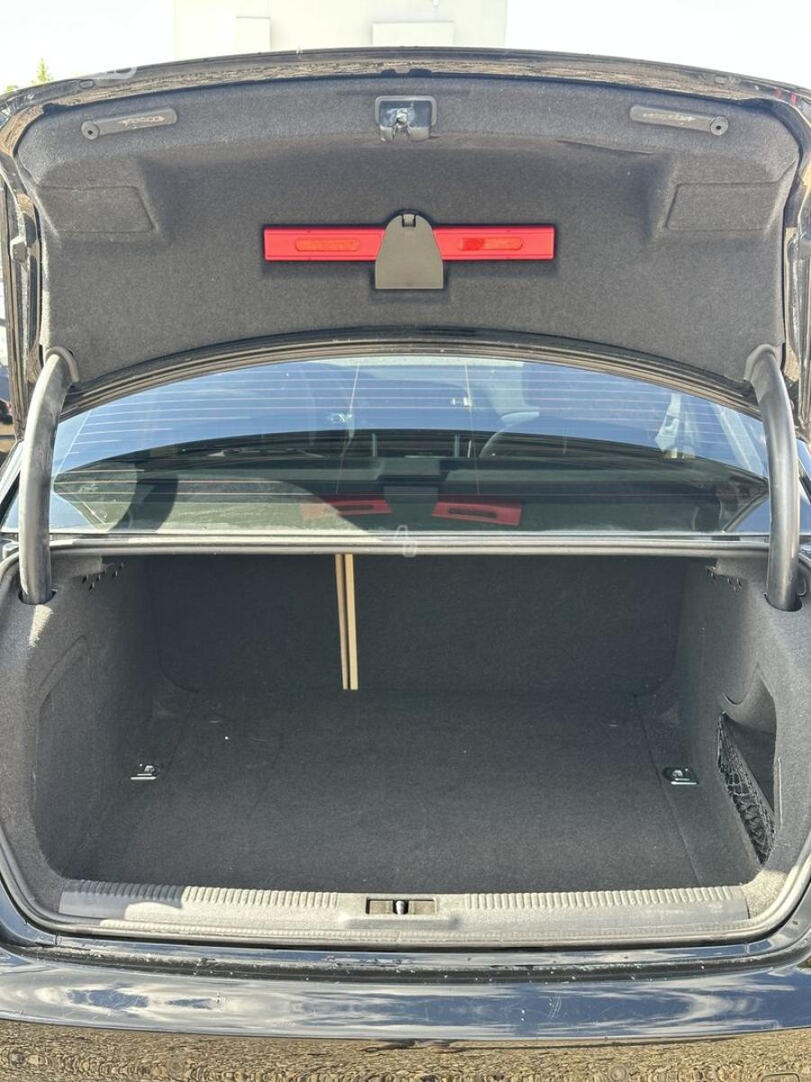 Audi A4 2015 in Pabrade, with an engine capacity of 1.80 L and mileage of 233 thousand km for 8500 €, photo 8 on AUTOMOTO.COM.LV
