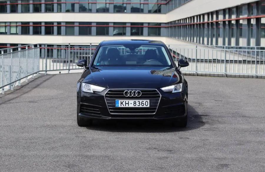 Audi A4 2016 in Riga, with an engine capacity of 2.00 L and mileage of 170 thousand km for 13580 €, photo 3 on AUTOMOTO.COM.LV