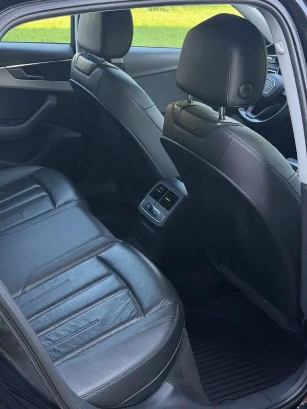 Audi A4 2016 in Riga, with an engine capacity of 2.00 L and mileage of 170 thousand km for 13580 €, photo 10 on AUTOMOTO.COM.LV