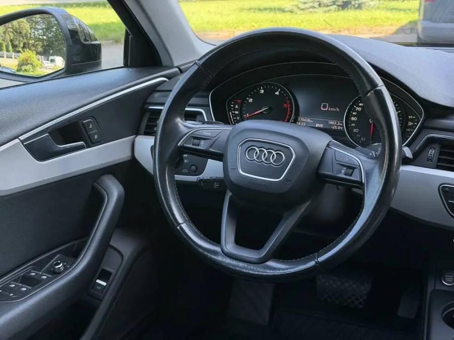 Audi A4 2016 in Riga, with an engine capacity of 2.00 L and mileage of 170 thousand km for 13580 €, photo 17 on AUTOMOTO.COM.LV