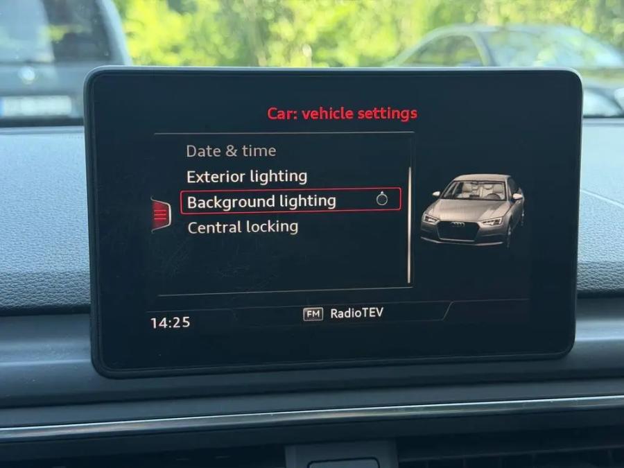 Audi A4 2016 in Riga, with an engine capacity of 2.00 L and mileage of 170 thousand km for 13580 €, photo 22 on AUTOMOTO.COM.LV
