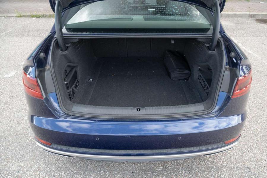 Audi A4 2019 Viļņa, ar dzinēja tilpumu 1.98 L un nobraukumu 98 tūkst. km par 19500 €, foto 12 vietnē AUTOMOTO.COM.LV